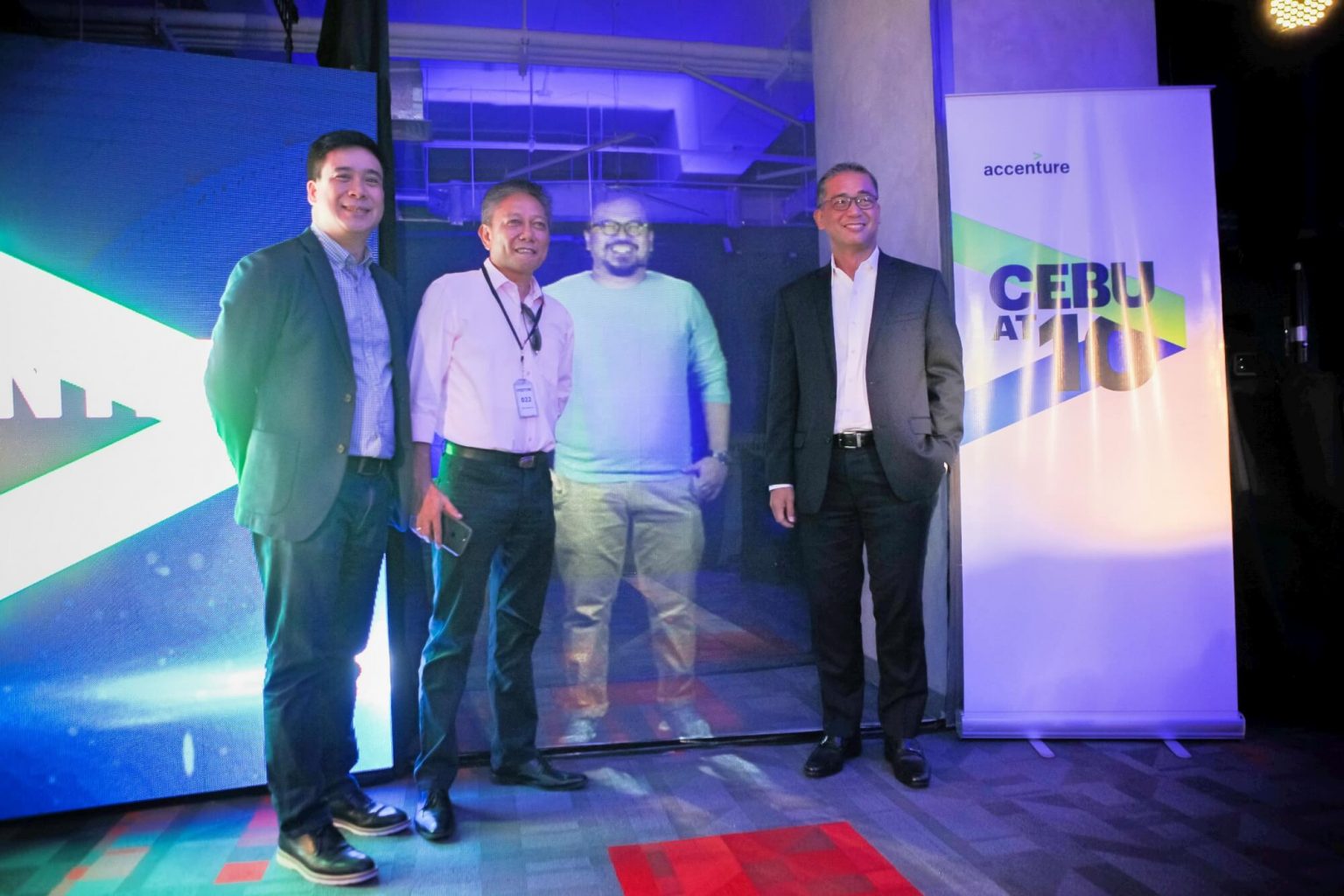 Accenture facility in Cebu highlights new tech in providing solutions